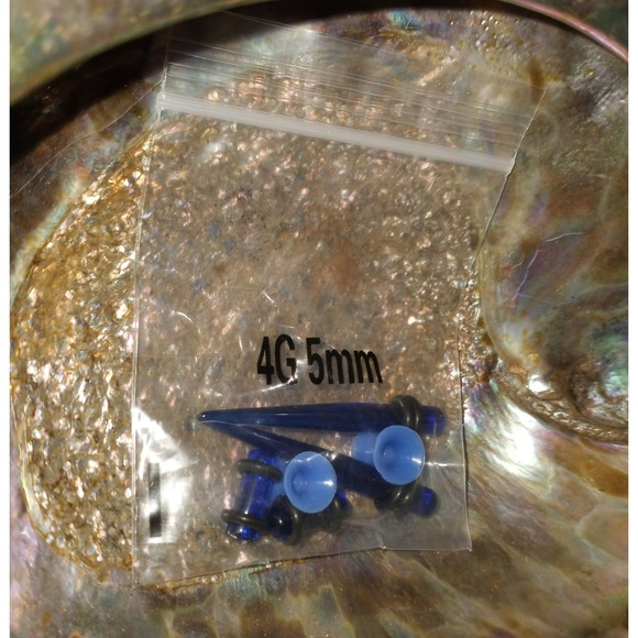 Source Unknown | Jewelry | New Ear Stretching Kits 5mm 4g Tapers Plugs ...